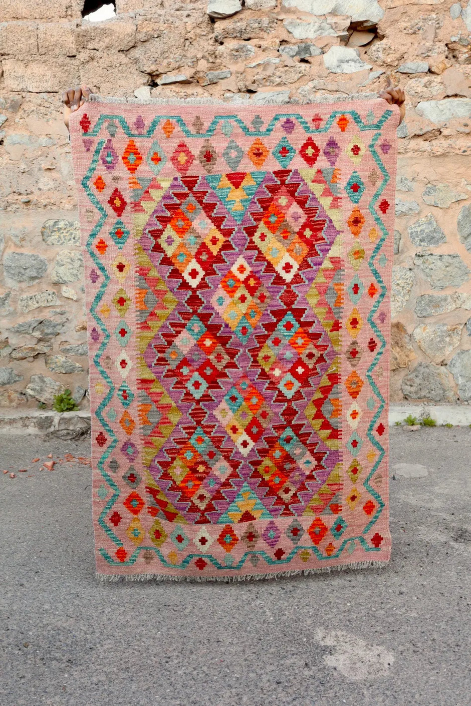 KILIMS AFGHANS & KILIMS SUZANI - Néda
